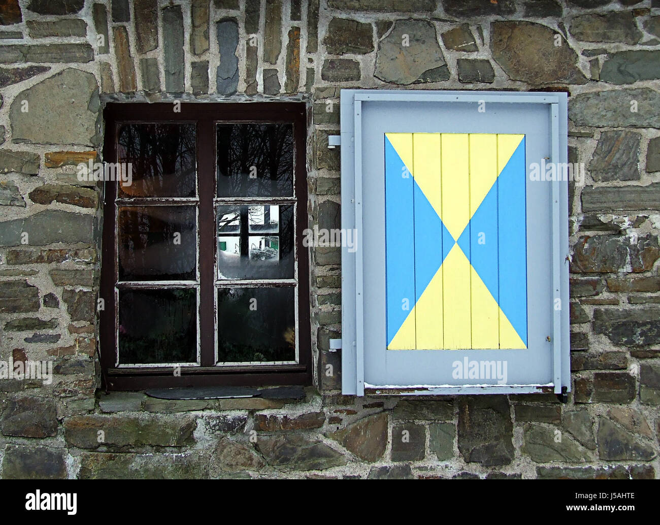 house building detail stone window porthole dormer window pane wall ...