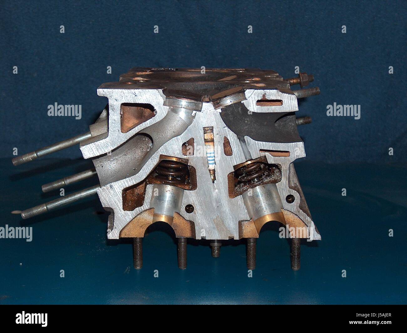 sectional cylinder head Stock Photo - Alamy