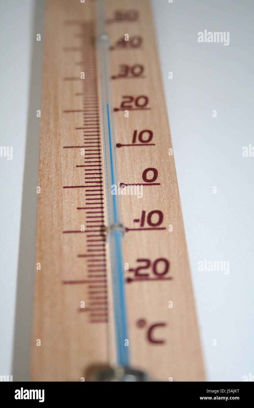 Zimmerthermometer hi-res stock photography and images - Alamy
