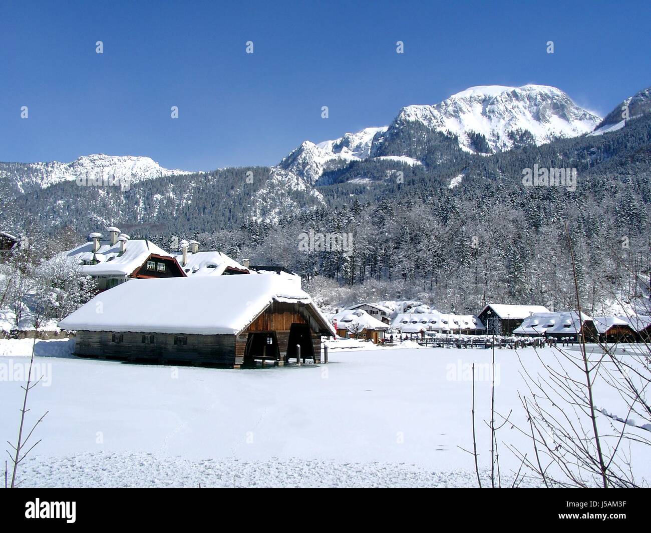 winter am koenigssee Stock Photo - Alamy