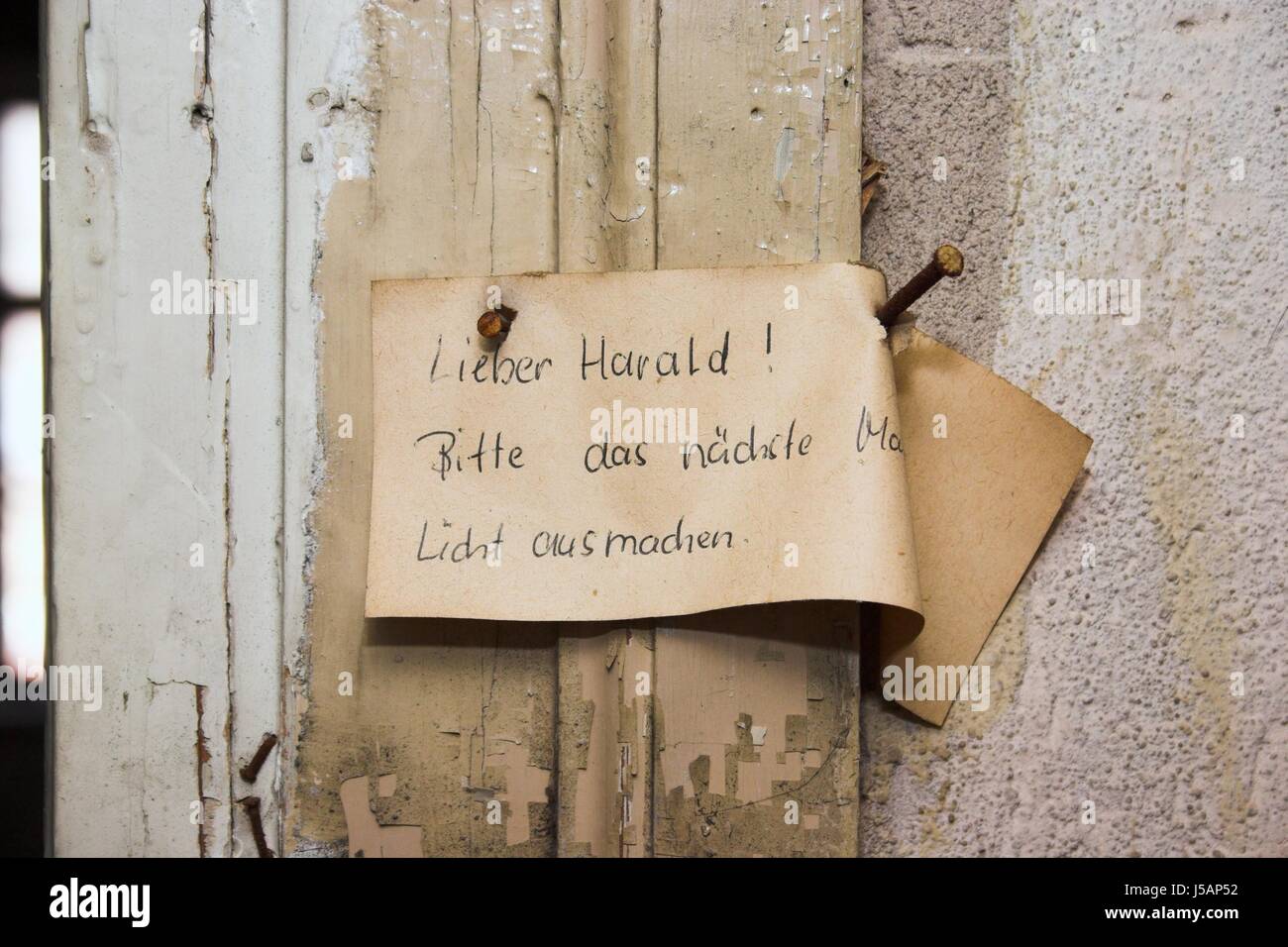 note memo slip ailing writing font typography decompose anger ...