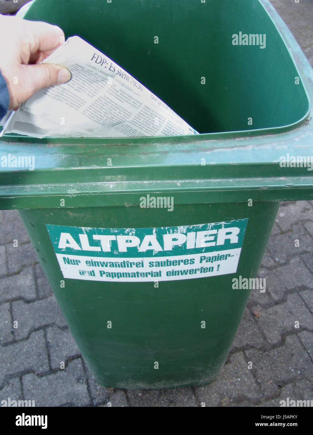 newspaper journal environment enviroment green disposal environmental ...