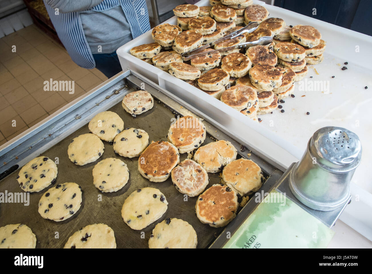 Cockles and laverbread hi-res stock photography and images - Alamy