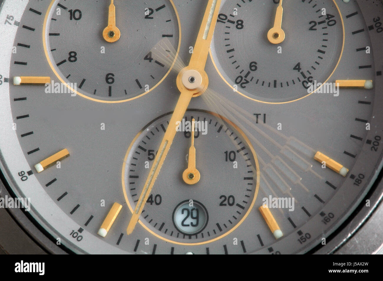 5 seconds clock hi-res stock photography and images - Alamy