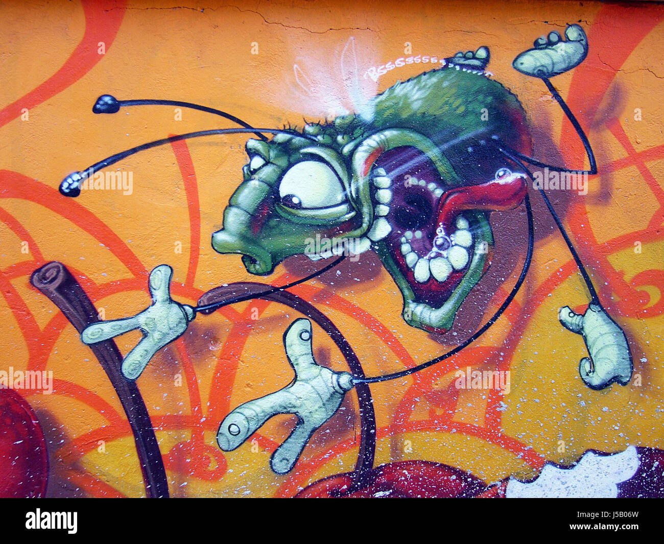 house building art animal insect berlin painting daub graffiti grafitti ...