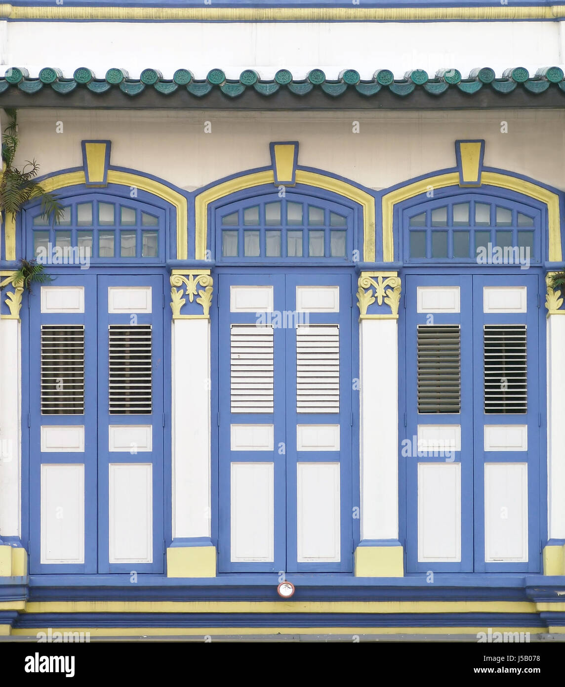 Old chinese merchant house hi-res stock photography and images - Alamy