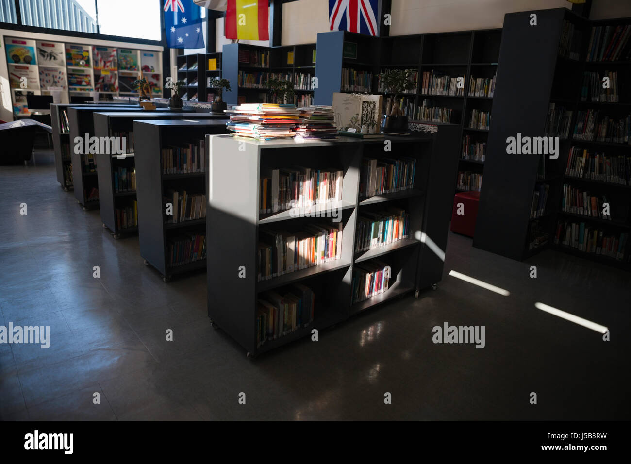 Close up of bookshelf hi-res stock photography and images - Alamy