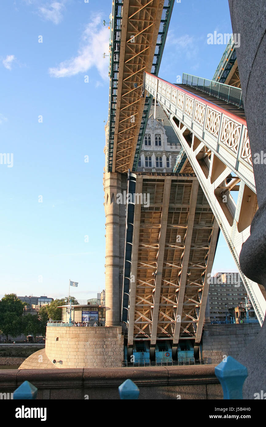 raised tower bridge Stock Photo - Alamy