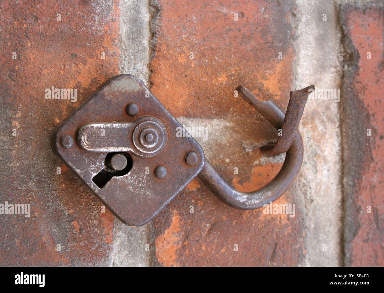 Masonry lock hi-res stock photography and images - Alamy
