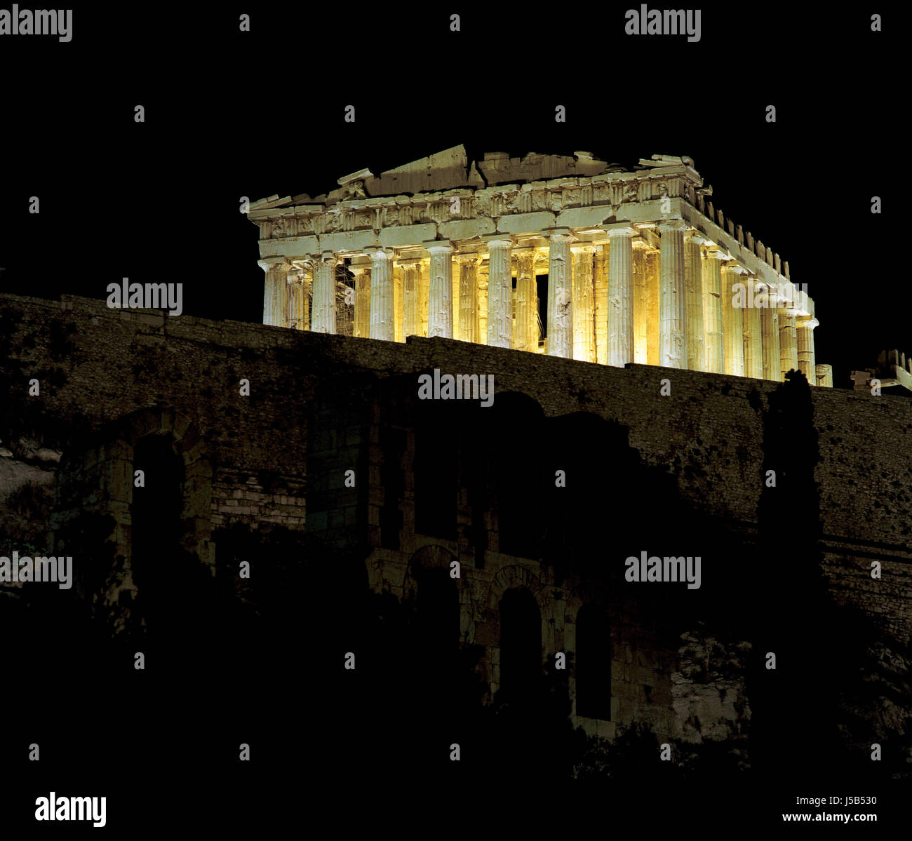 parthenon at night Stock Photo - Alamy