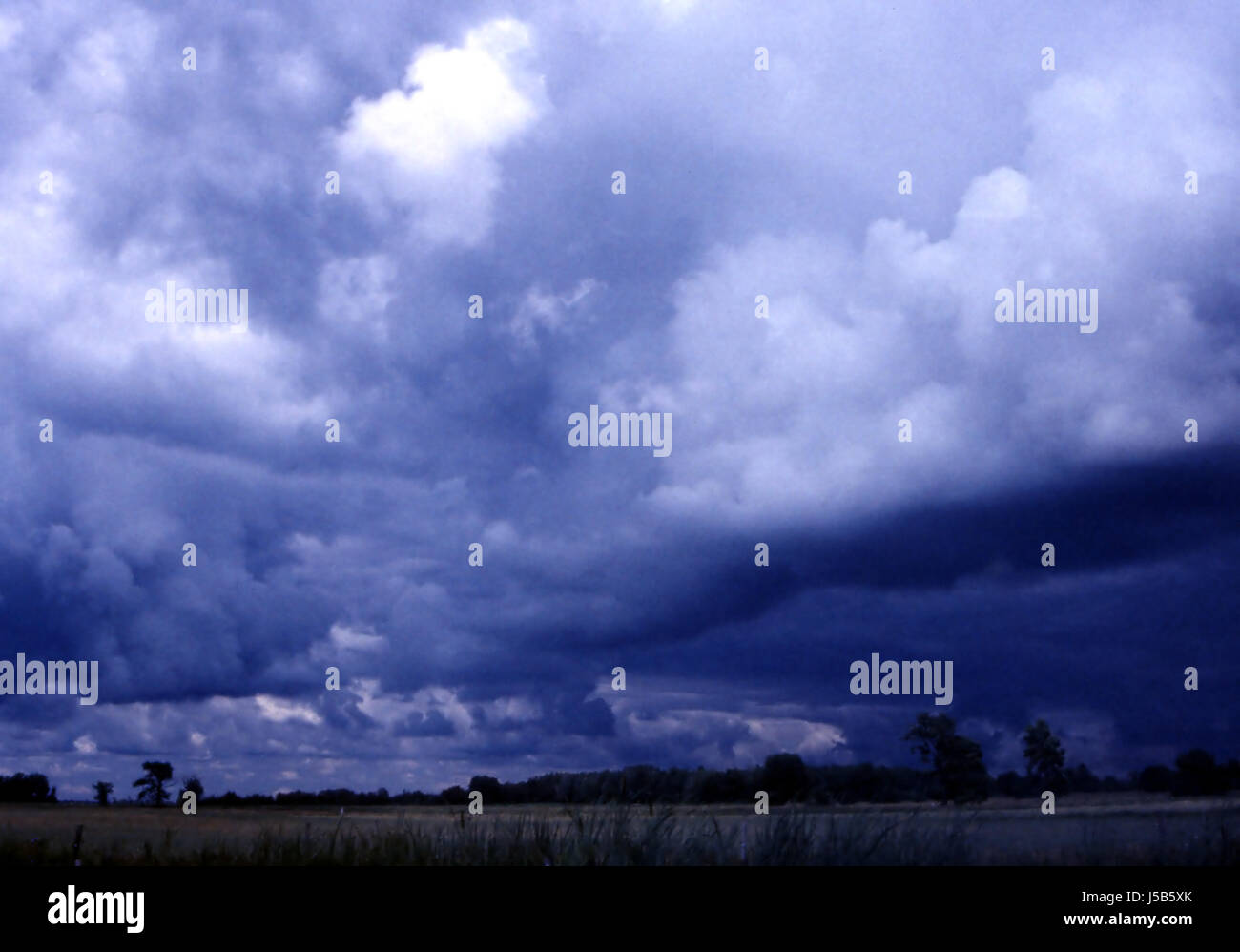 danger fear thunderstorm thundreous thunder uncanny loud frowningly ...