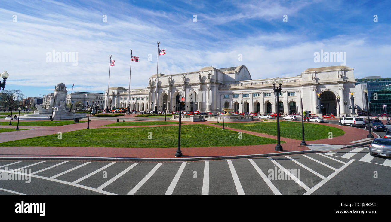 Street view at Union Station in Washington - WASHINGTON DC - COLUMBIA ...