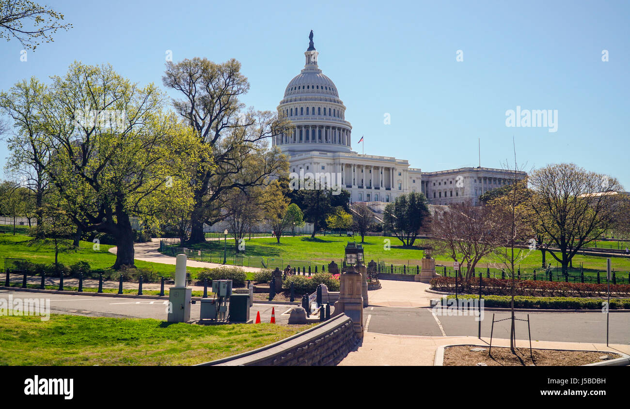 Beautiful US Capitol grounds in Washington - WASHINGTON DC - COLUMBIA ...