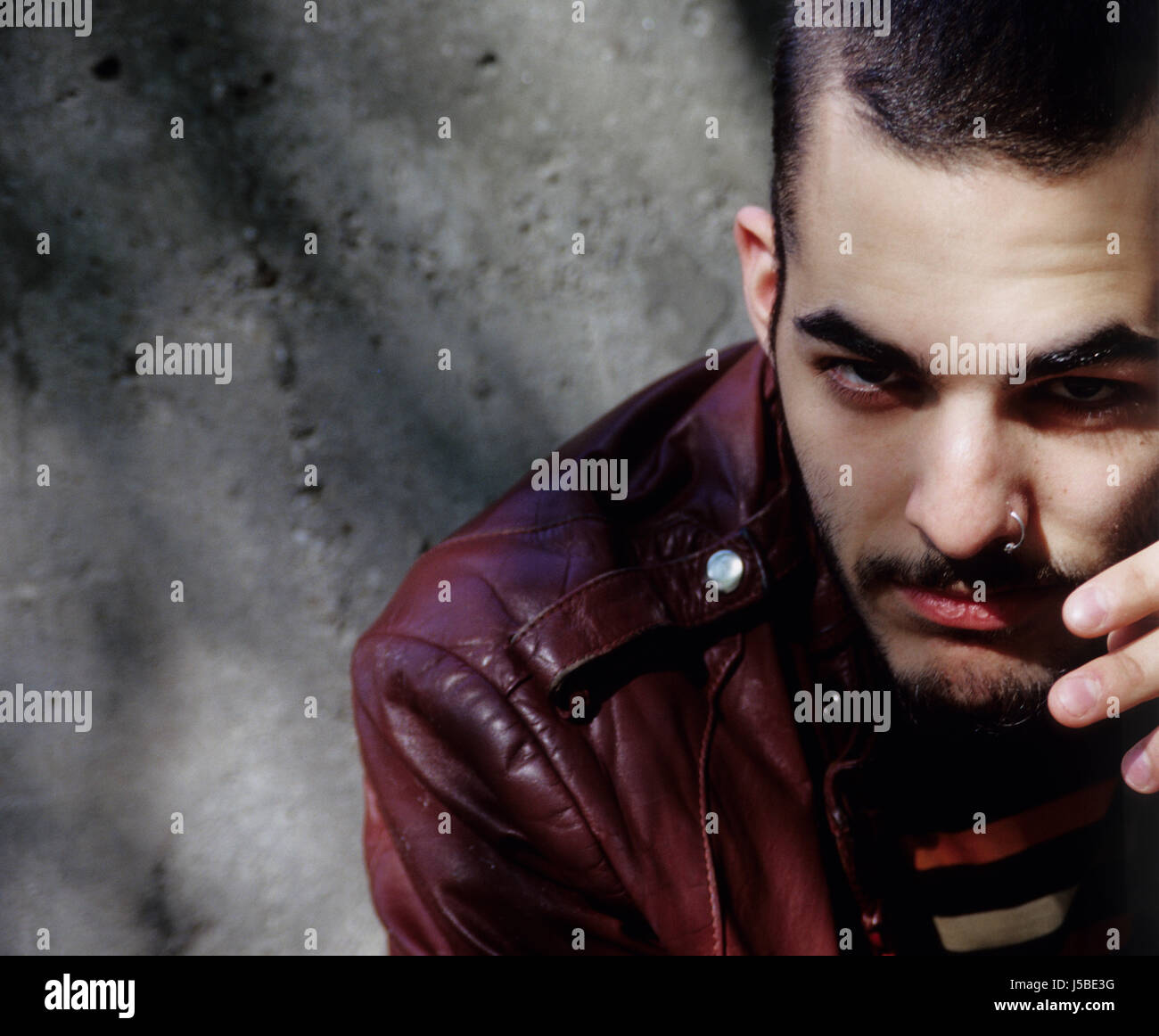 earnest men man mouth face portrait eyes look glancing see view looking ...