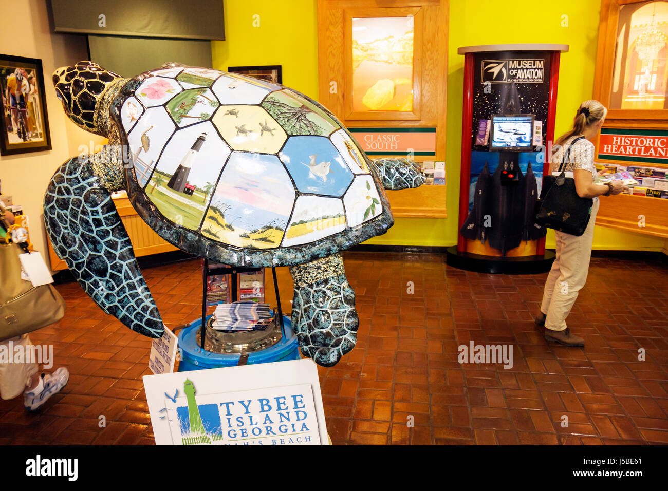 Georgia visitor information center hi-res stock photography and images ...