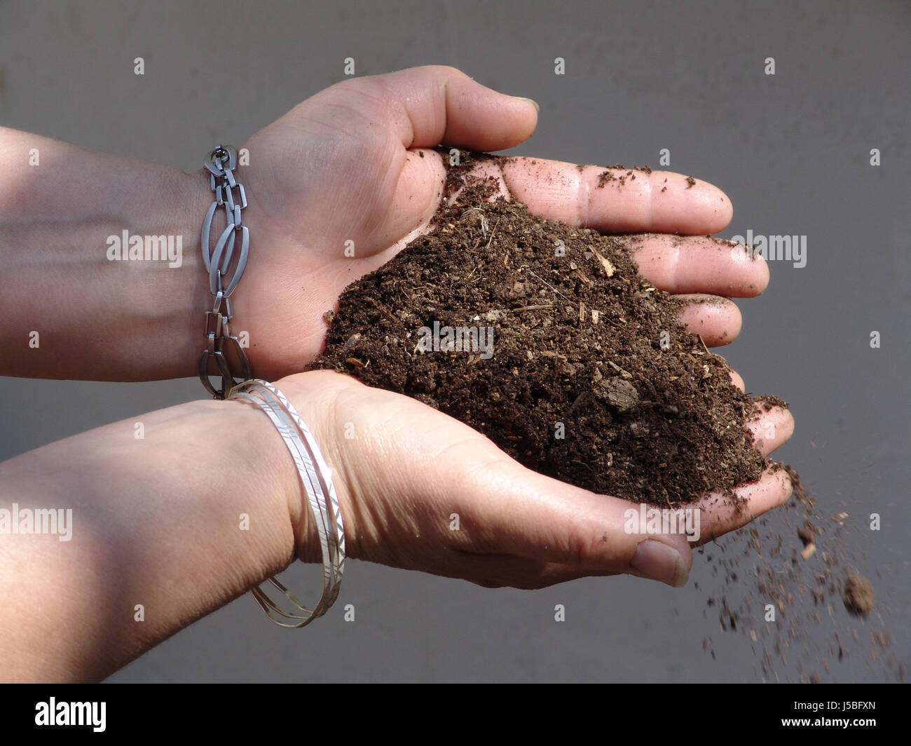 handful of soil Stock Photo - Alamy