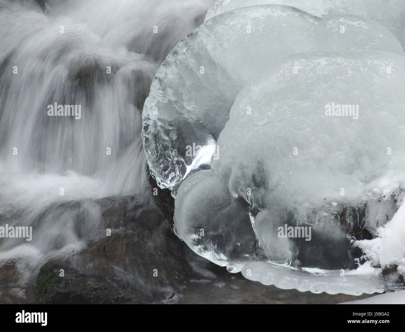 Din waterfall hi-res stock photography and images - Alamy