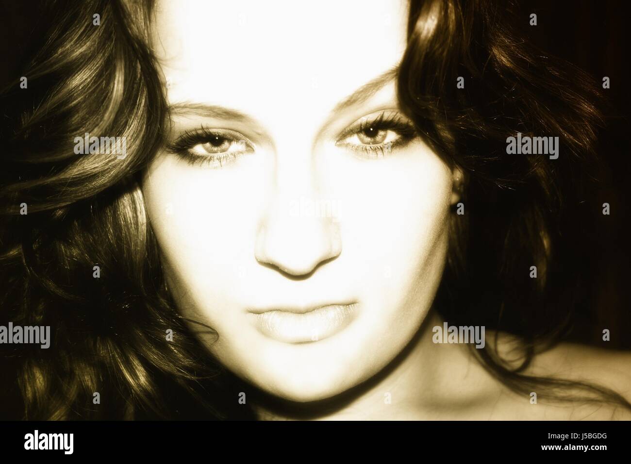 woman portrait skin eyes alienation look glancing see view looking ...