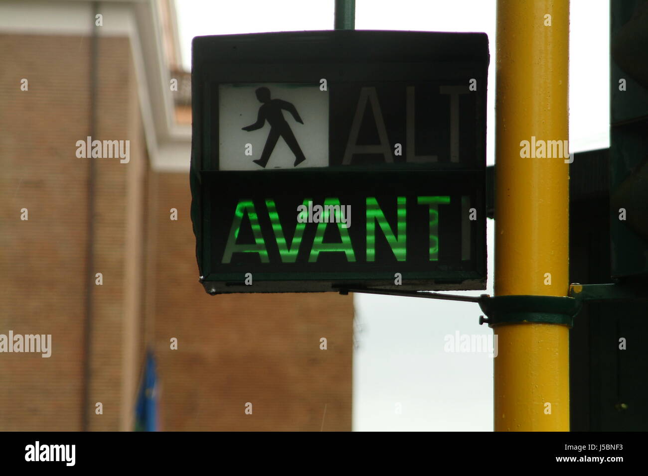 sign signal wait waiting drive danger walk go going walking shine ...