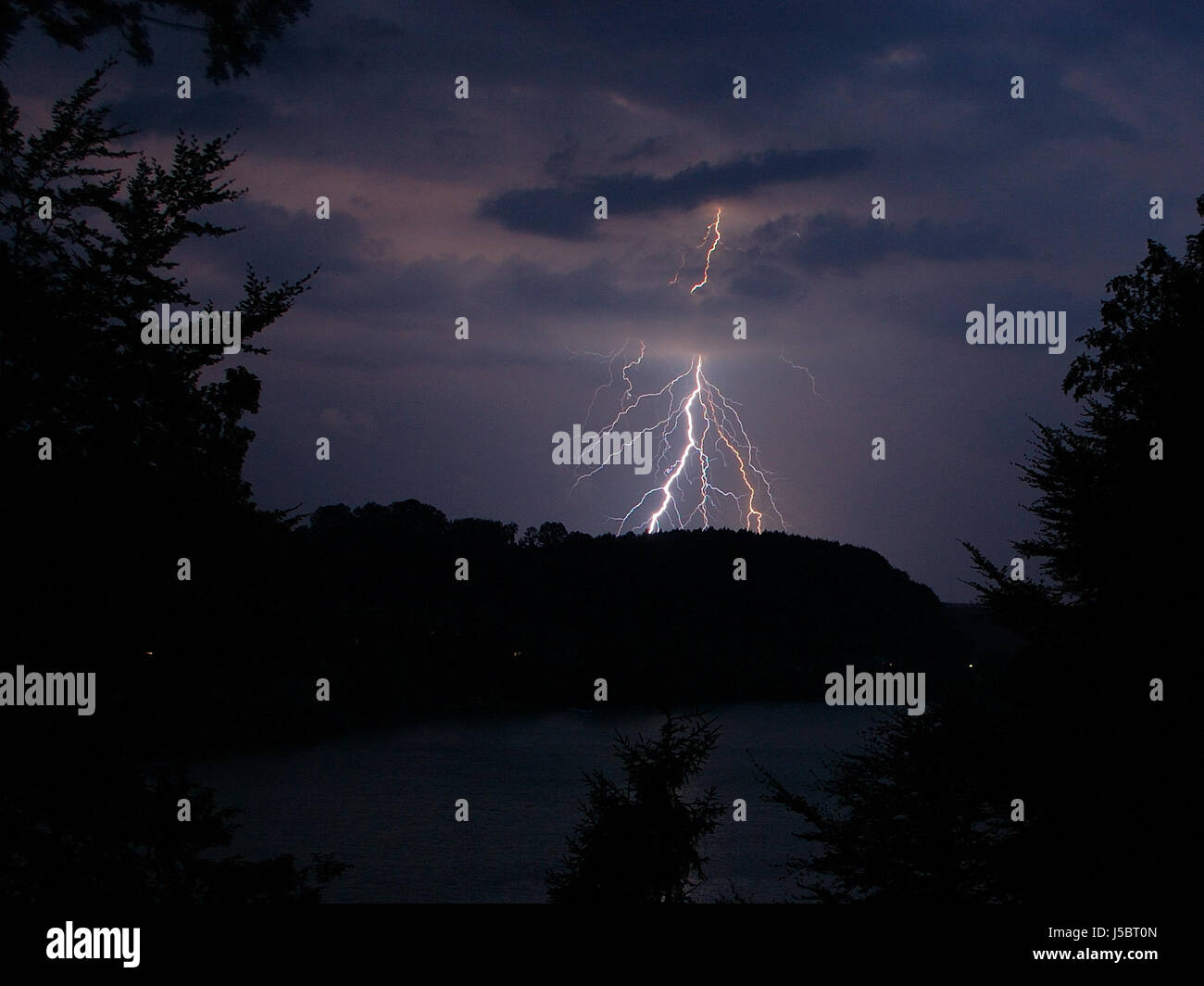 strong thunderstorm thundreous lightning sheet lightning flash ...