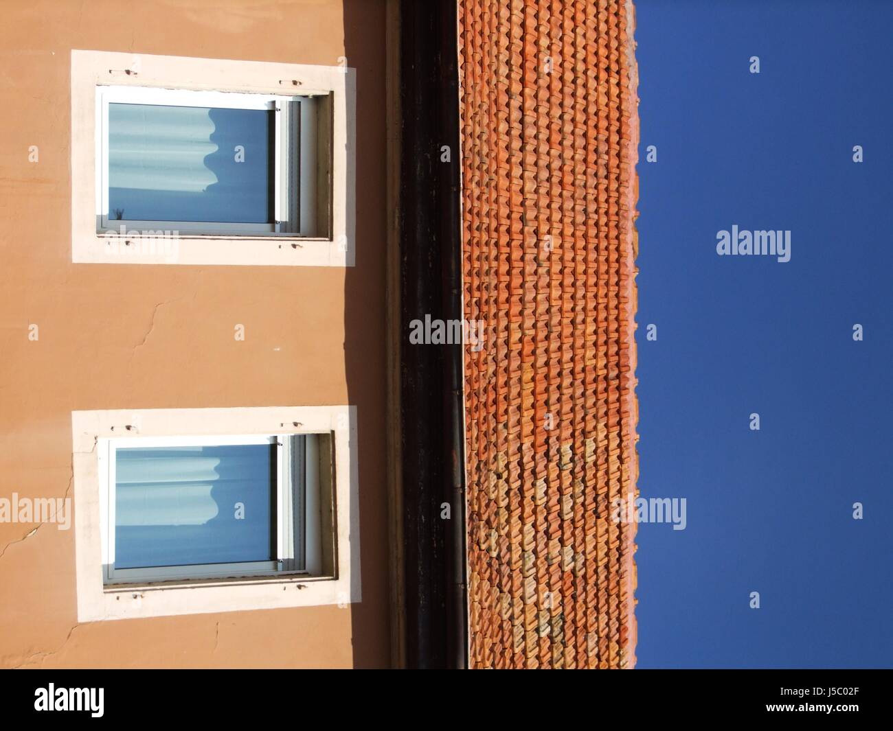 Terra cotta window hi-res stock photography and images - Alamy