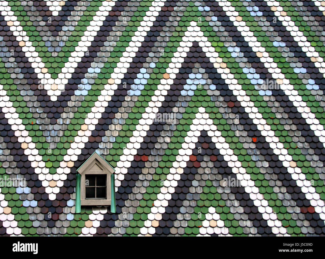 church cathedral vienna austrians austria tile gothic rooftop ...