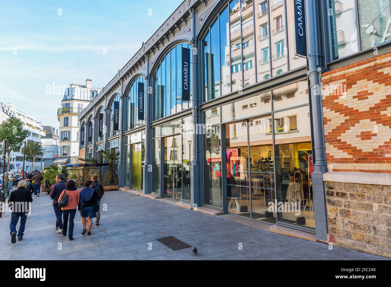 Secrétan covered market hi-res stock photography and images - Alamy