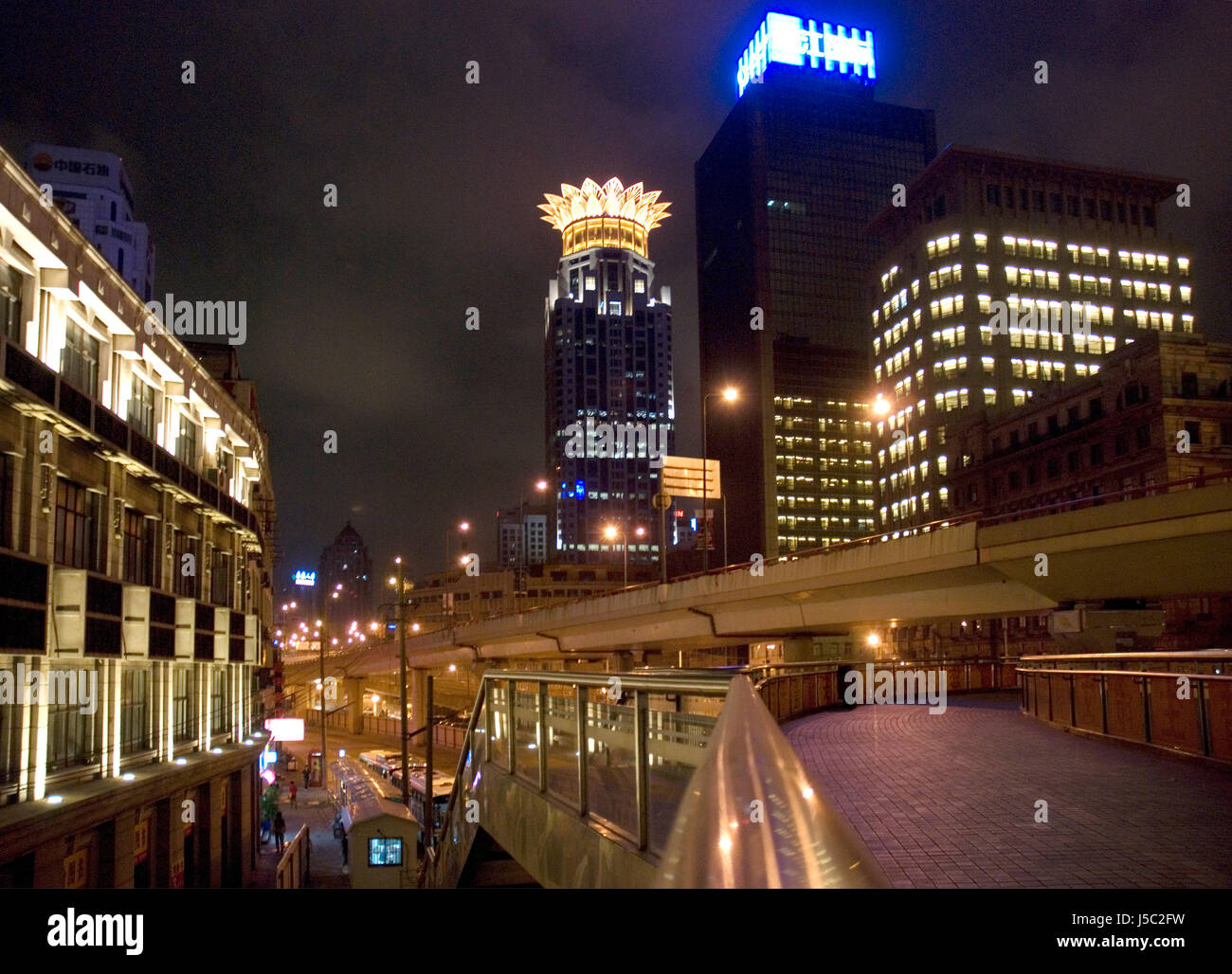 Westin Bund Center hotel, Shanghai Stock Photo - Alamy