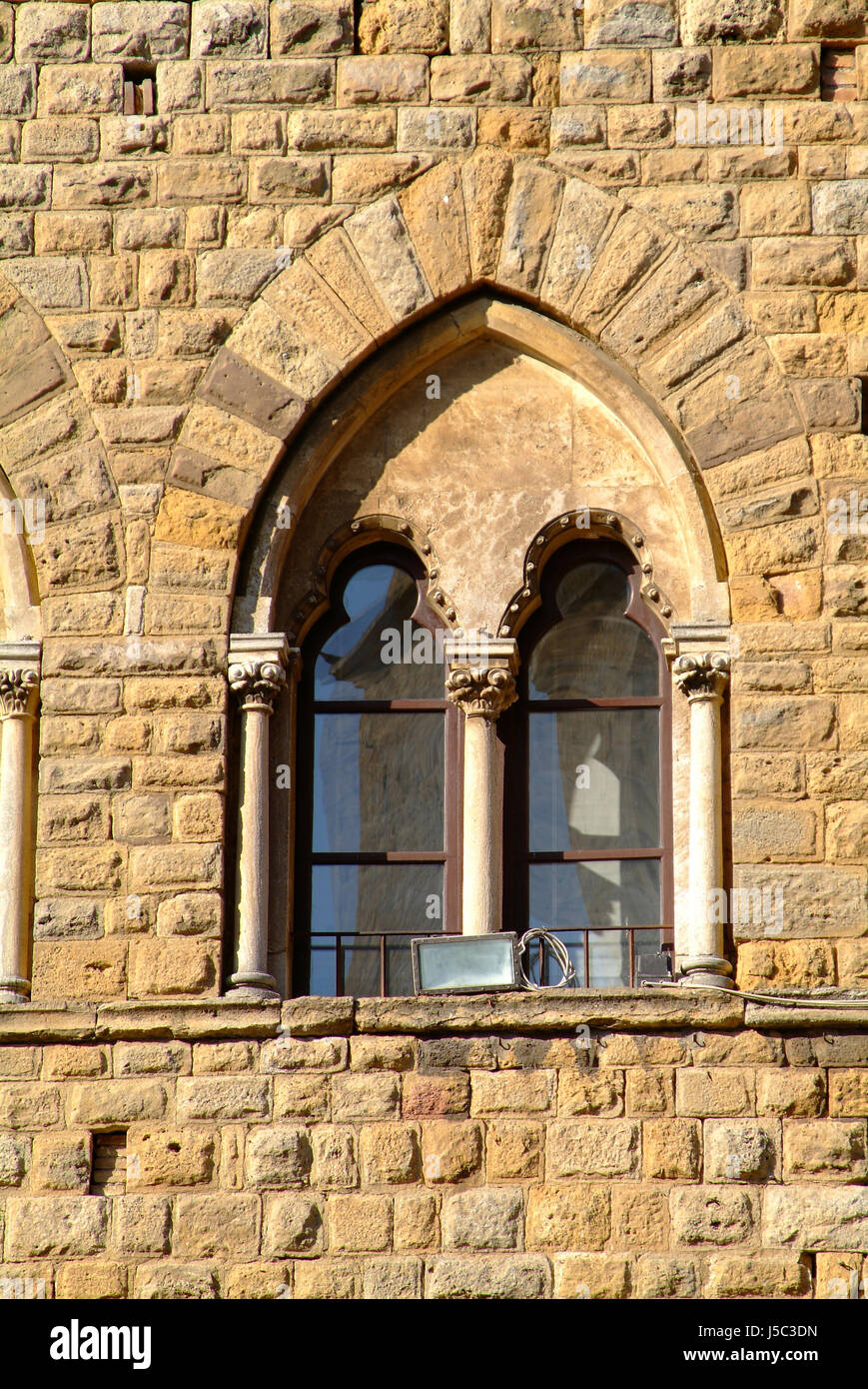 Pointed arch dormer hi-res stock photography and images - Alamy