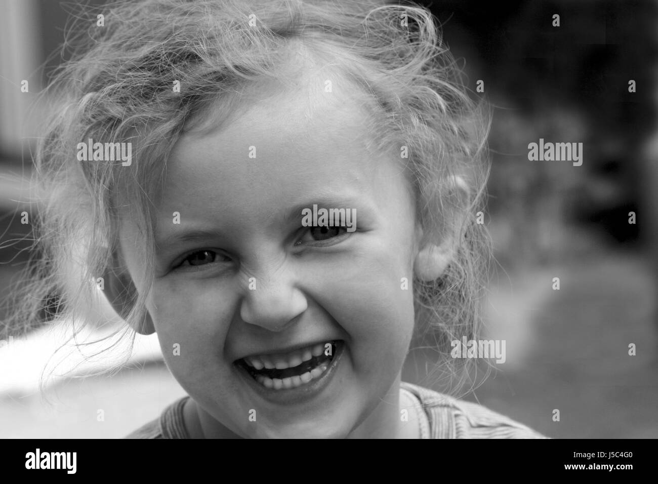 laugh laughs laughing twit giggle smile smiling laughter laughingly ...