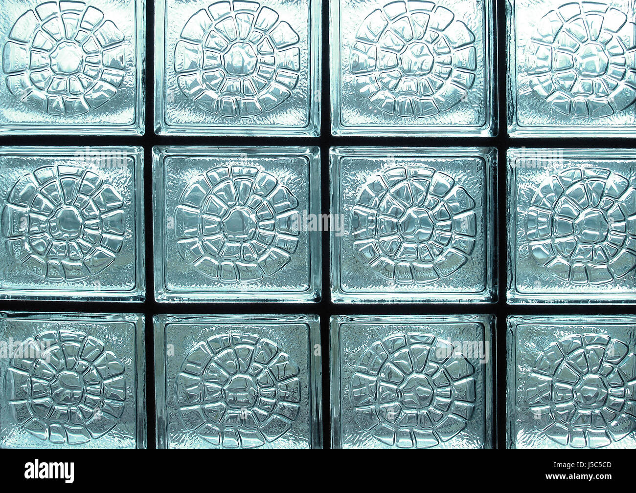 Silica glass hi-res stock photography and images - Alamy