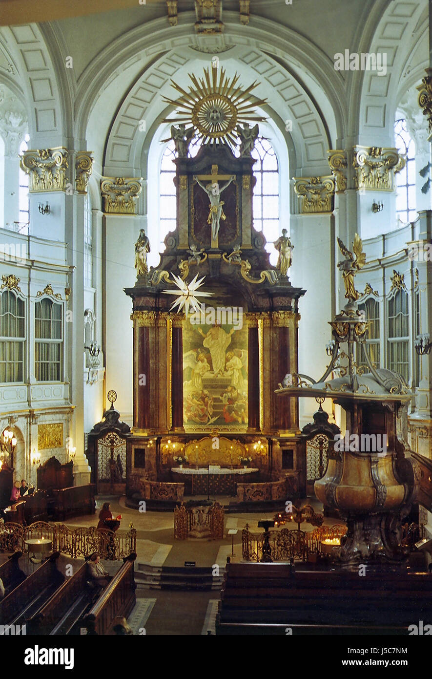 Altar pulpit hi-res stock photography and images - Alamy