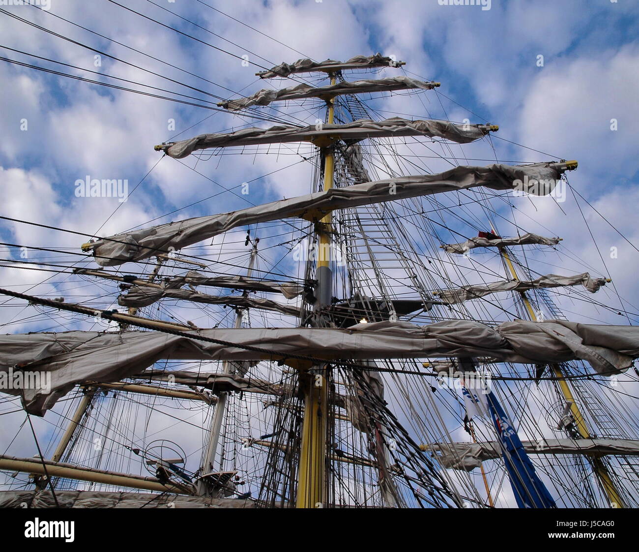 yachtsman mast ropes navy marine spreader salt water sea ocean water ...