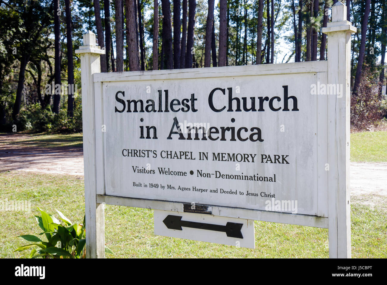 Georgia South Newport,Christ's Chapel in Memory Park,Smallest Church in ...