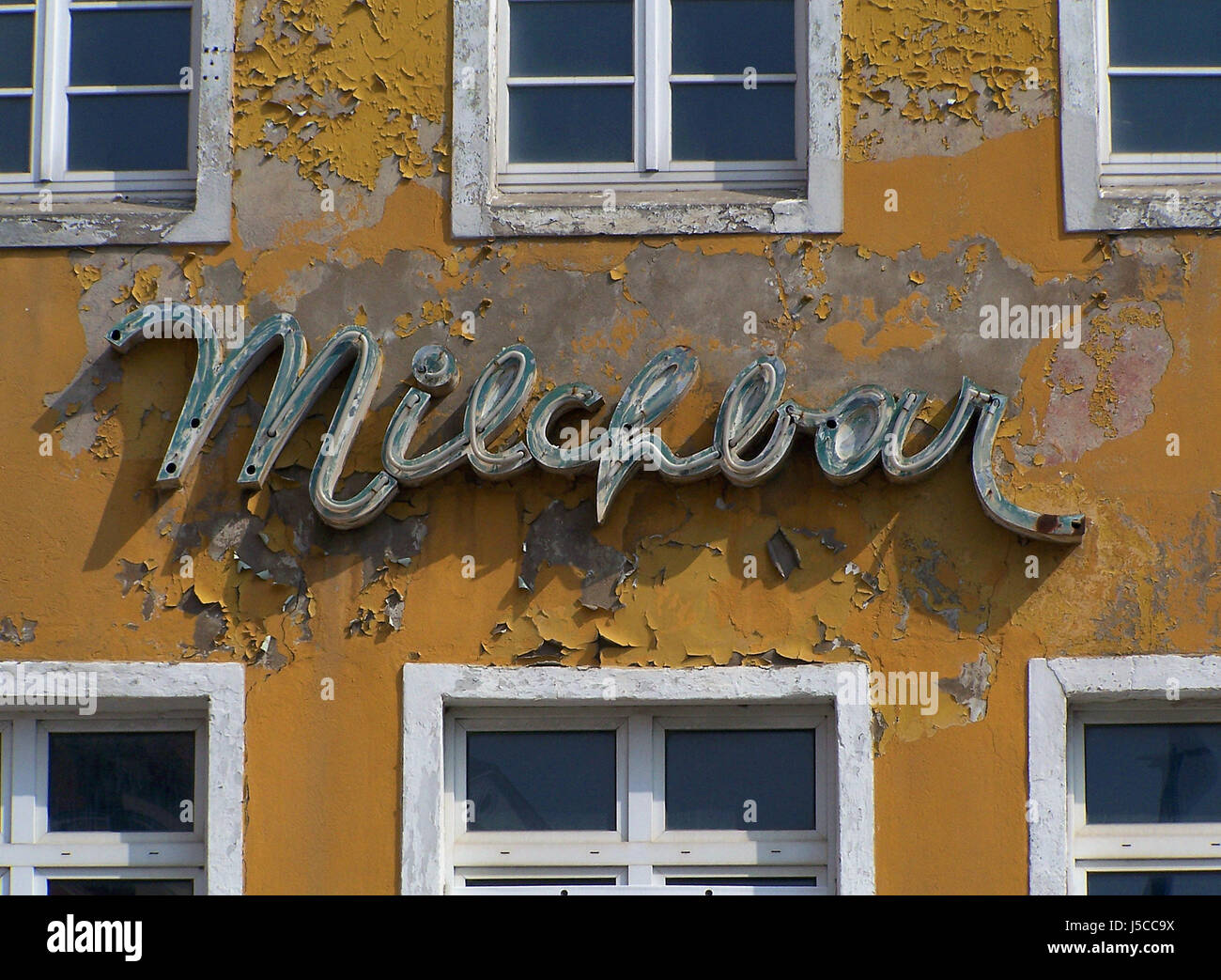 bar tavern colour window porthole dormer window pane bear gastronomy ...