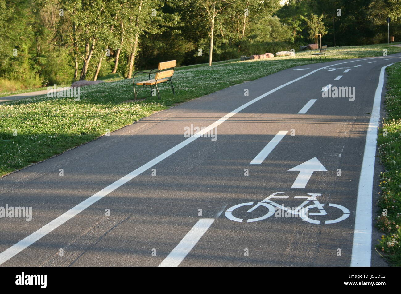 Wheel lines hi-res stock photography and images - Alamy