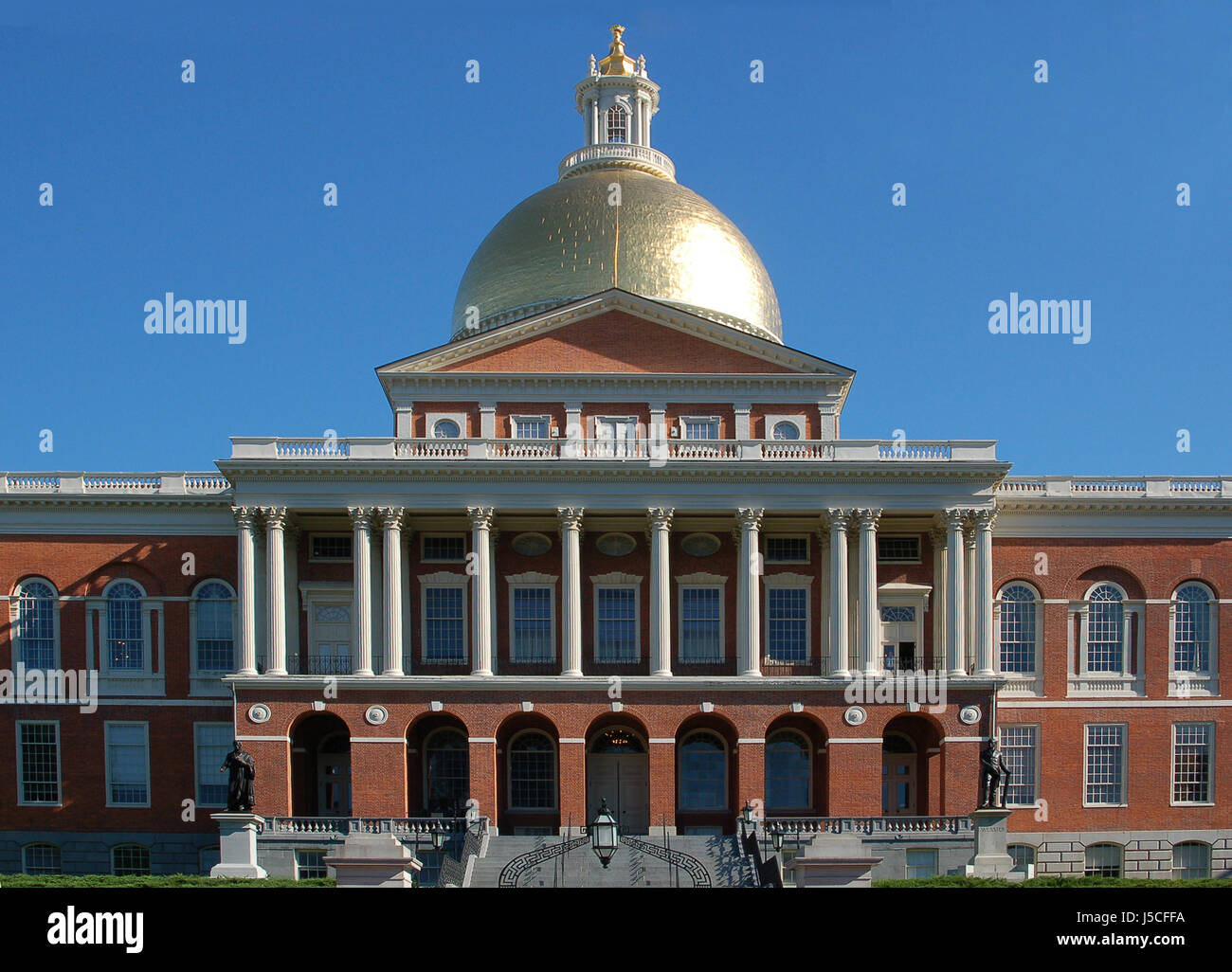 monument dome columns usa sightseeing america golden gilt town hall ...