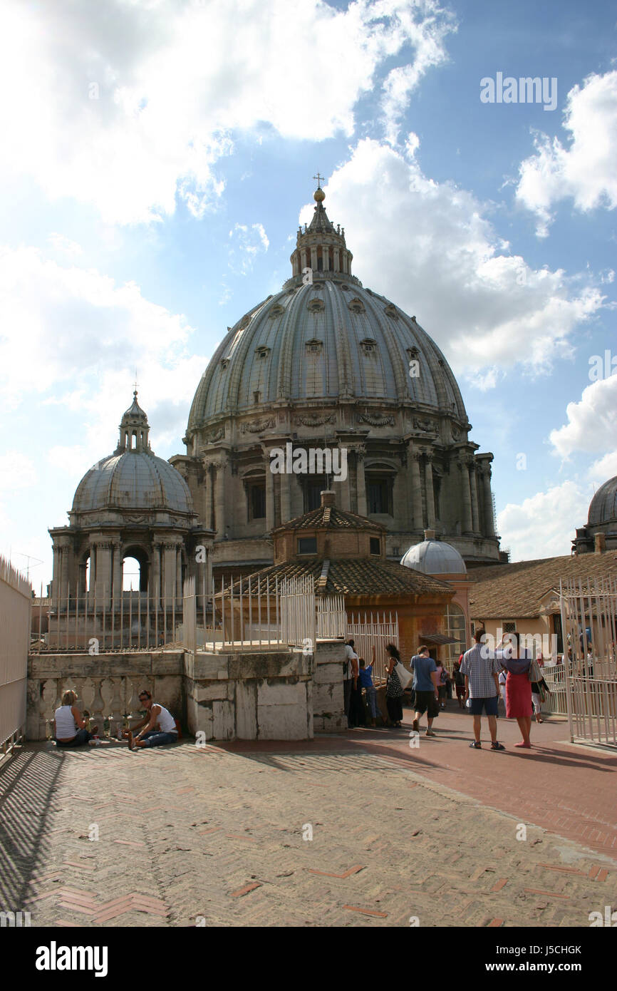 Peters in rome hi-res stock photography and images - Alamy