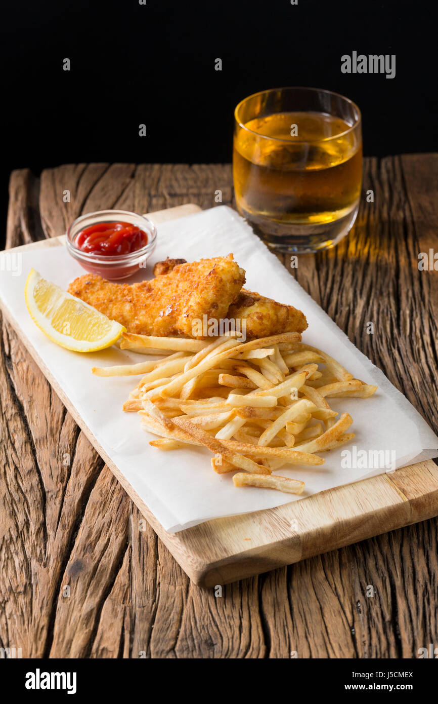 Deep fried battered cod and chips hi-res stock photography and images ...