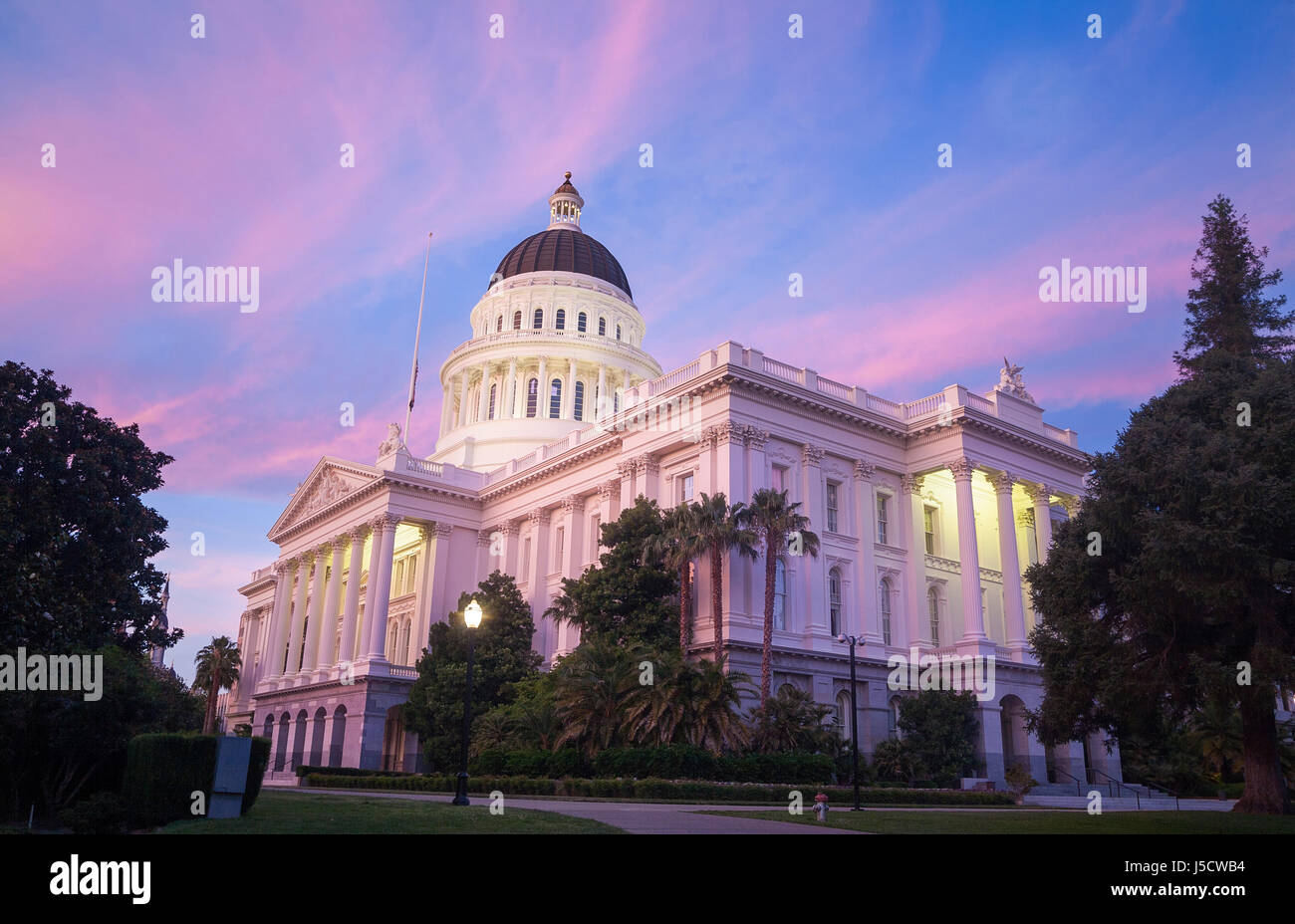 The State Capitol of California in Sacramento Stock Photo - Alamy
