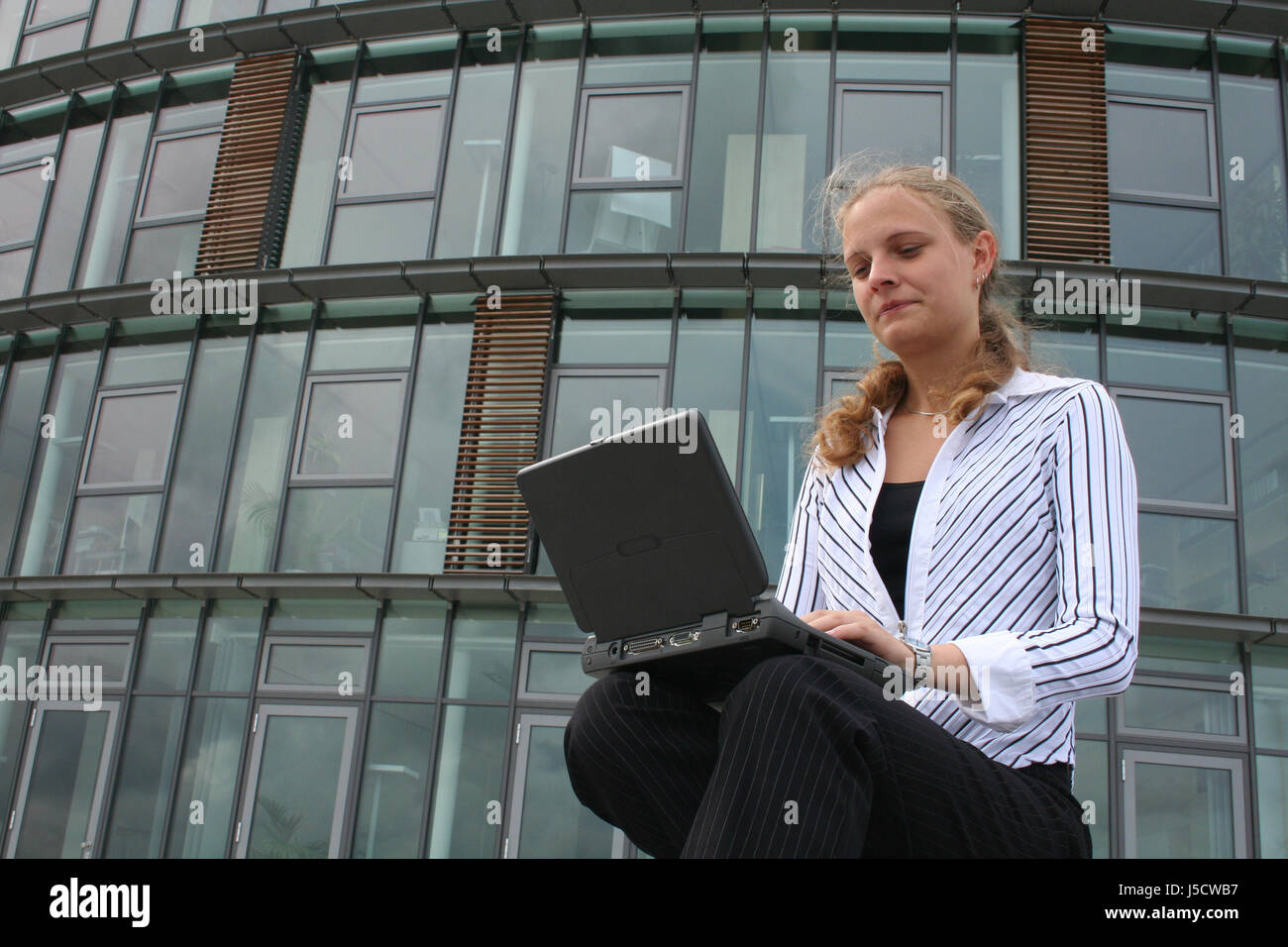 Programieren hi-res stock photography and images - Alamy