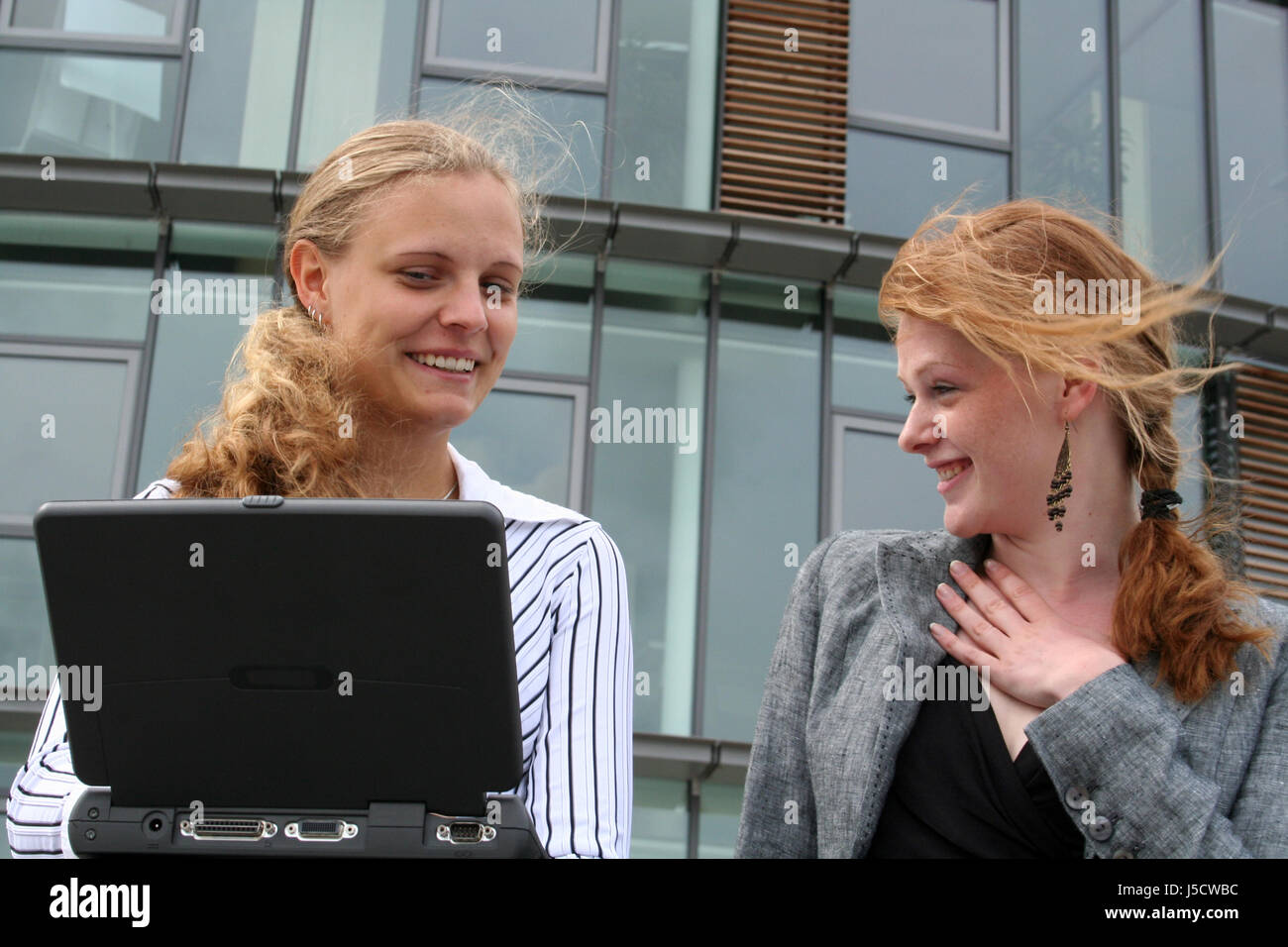 office laptop notebook computers computer secretary engineering it ...