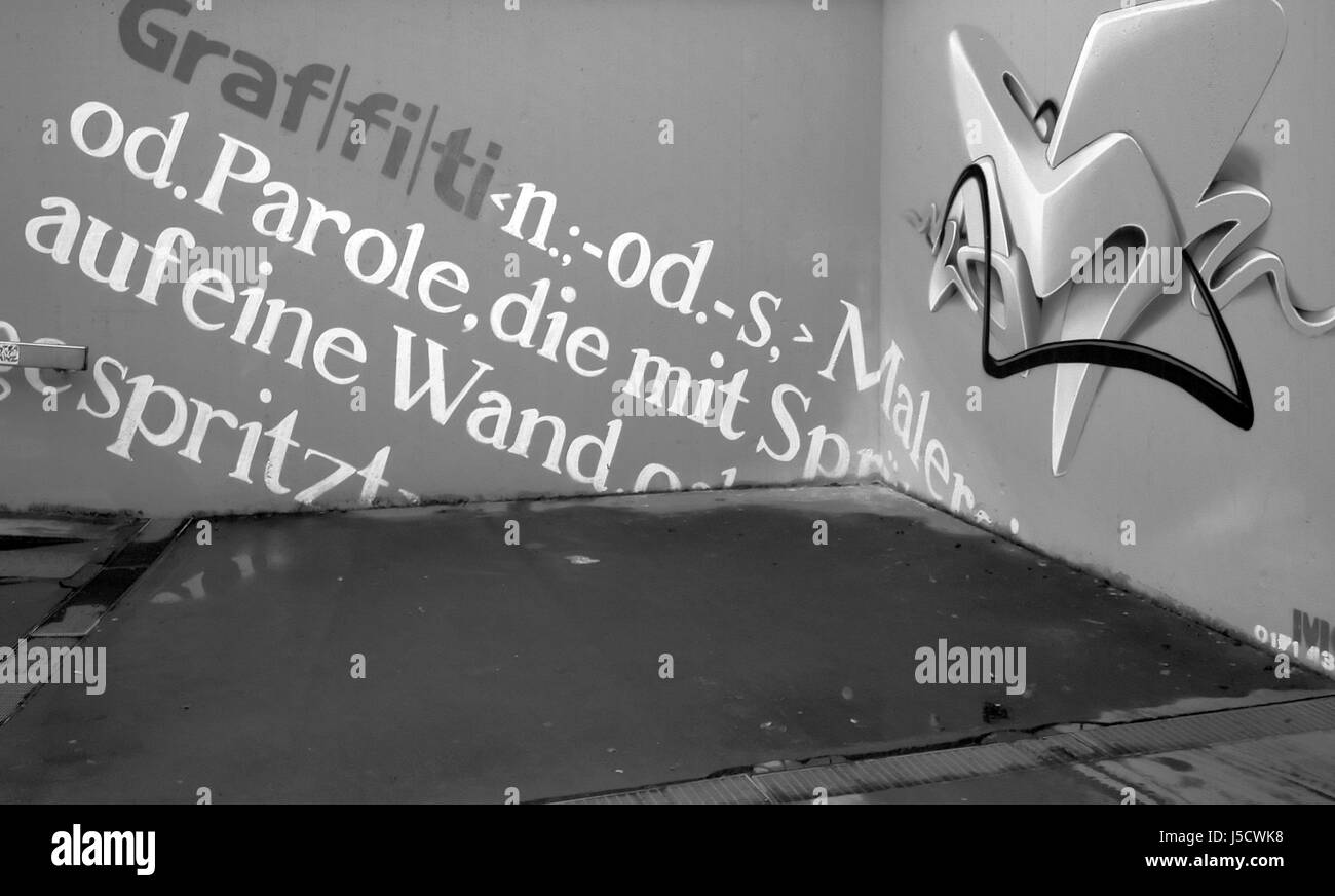 station city town art goal passage gate archgway gantry daub graffiti ...