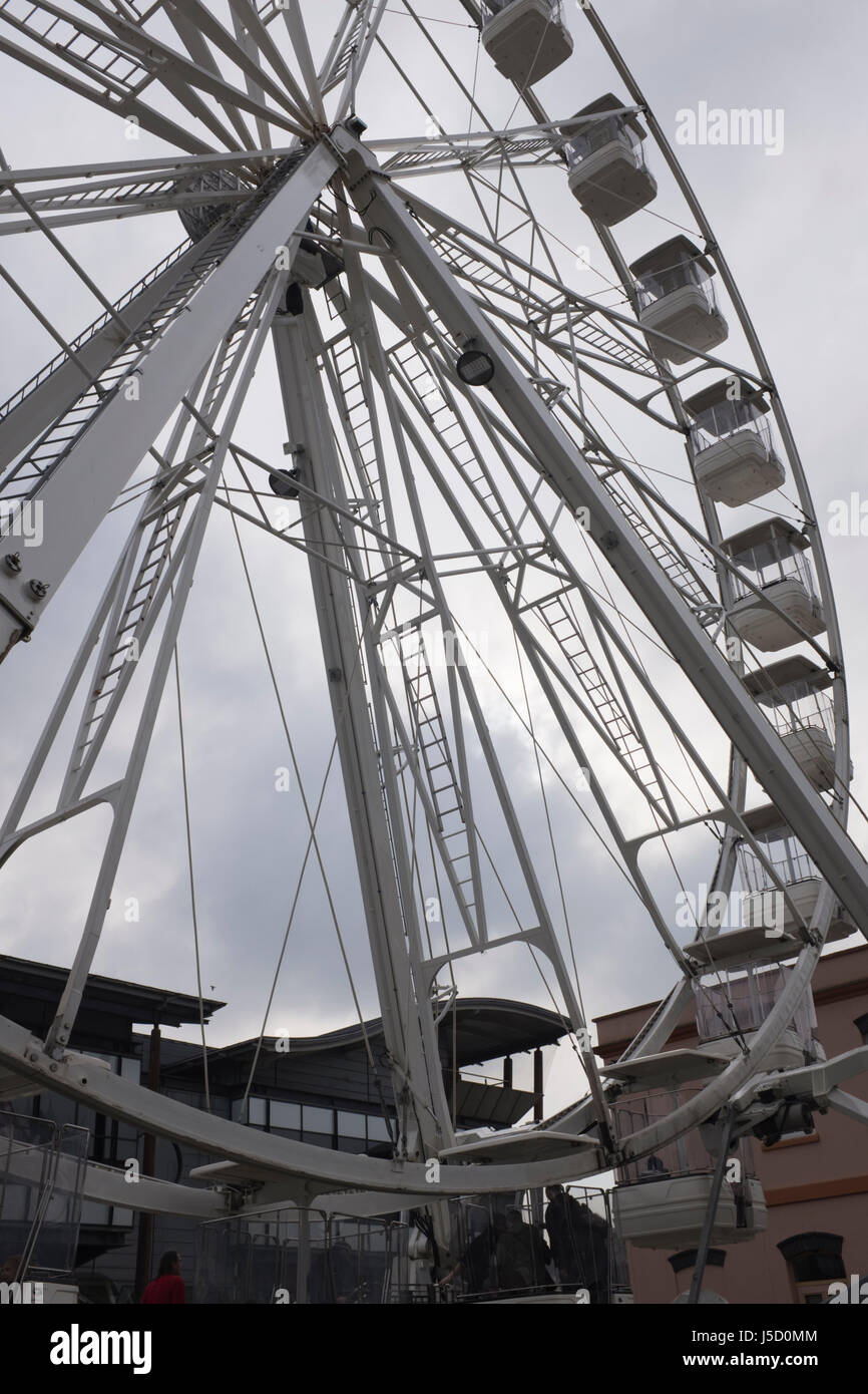 Fairground ride big wheel hi-res stock photography and images - Alamy