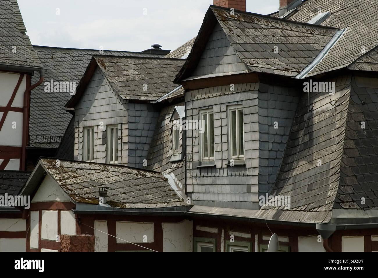 misalignment (he) and crooked Stock Photo - Alamy