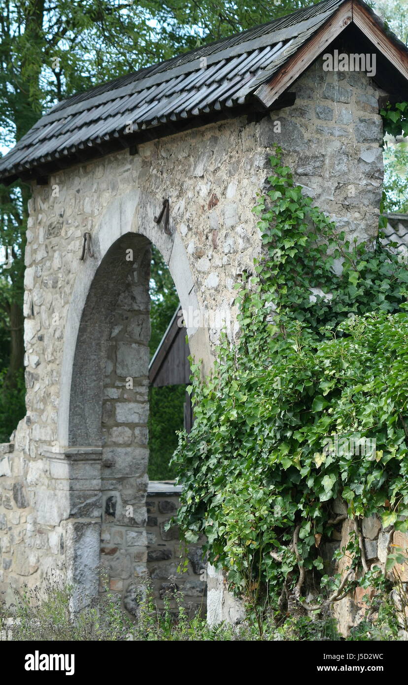 historical story goal passage gate archgway gantry yard monastery abbey ...