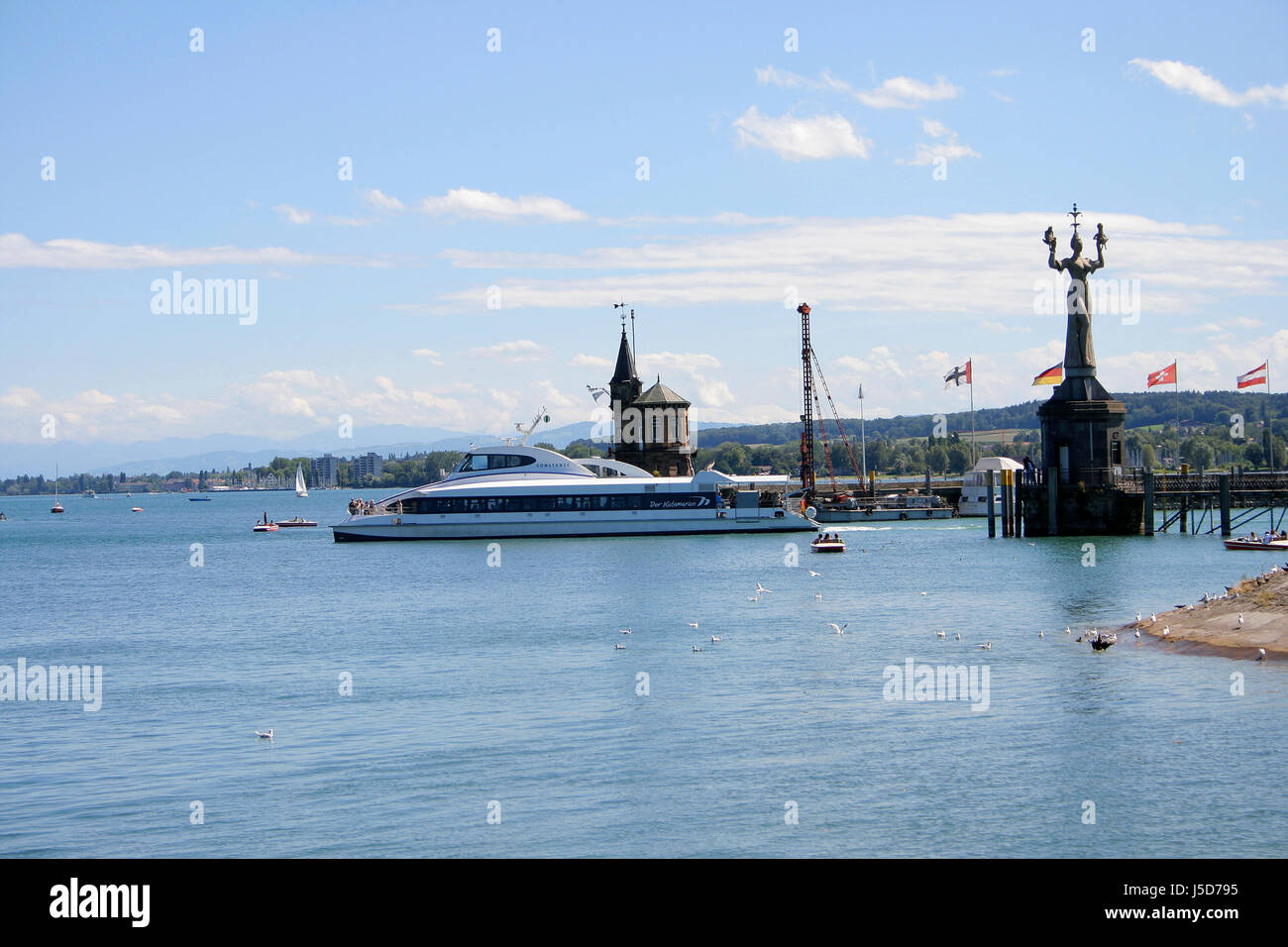harbor lake constance harbours speedboat constancy seaport leakage ...