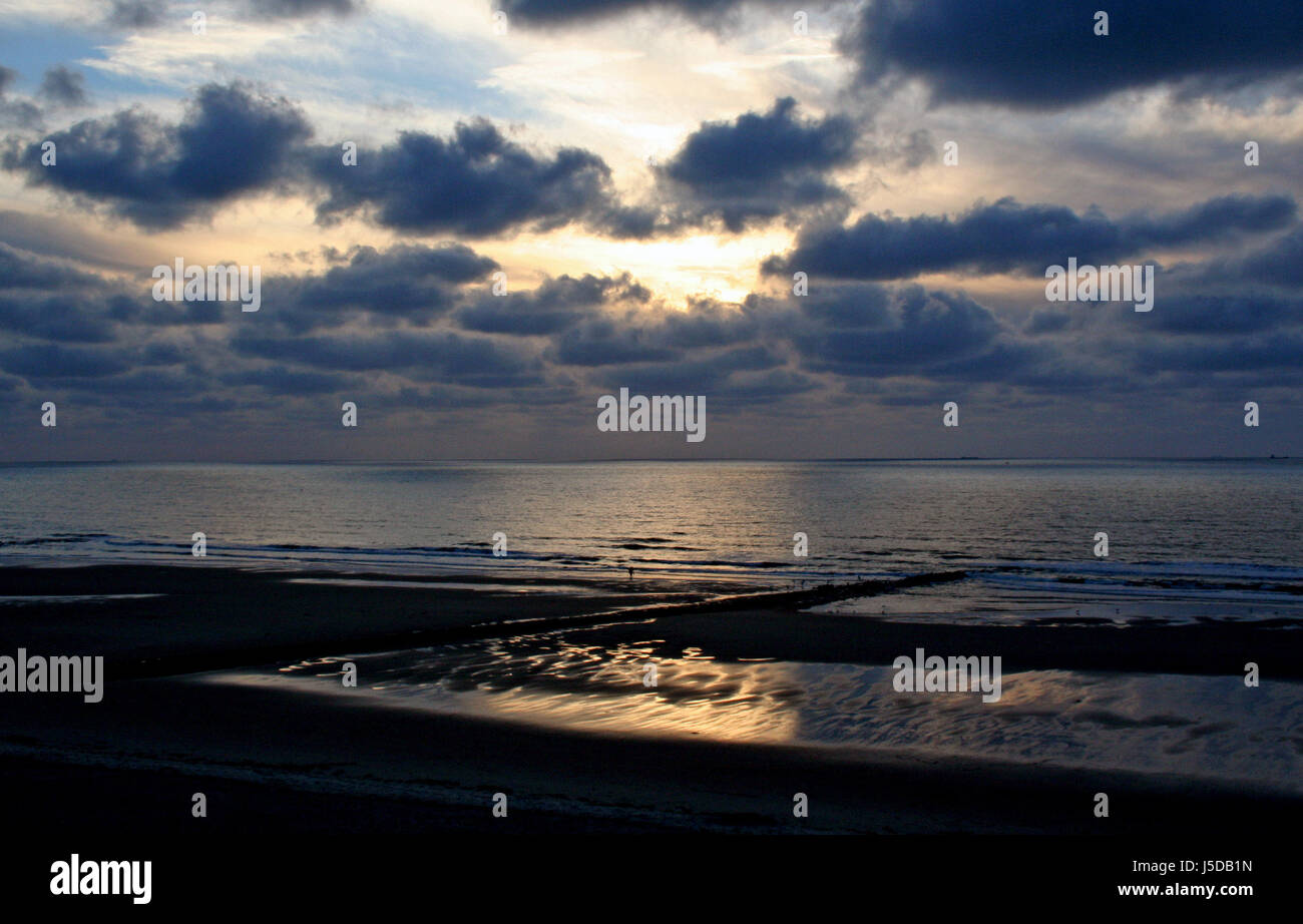 holiday vacation holidays vacations night nighttime sunset beach ...