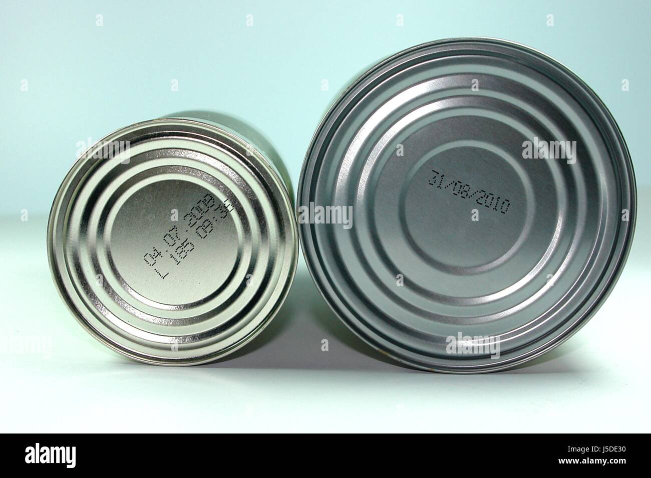 closed sheet metal tin container dense tenable doze preservation canned ...