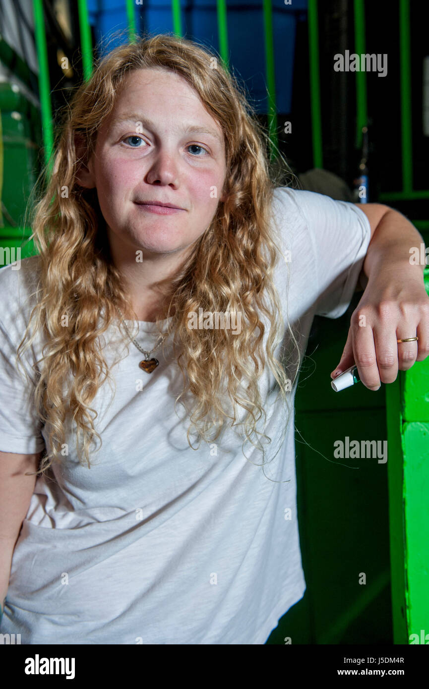 Female rapper uk hi-res stock photography and images - Alamy